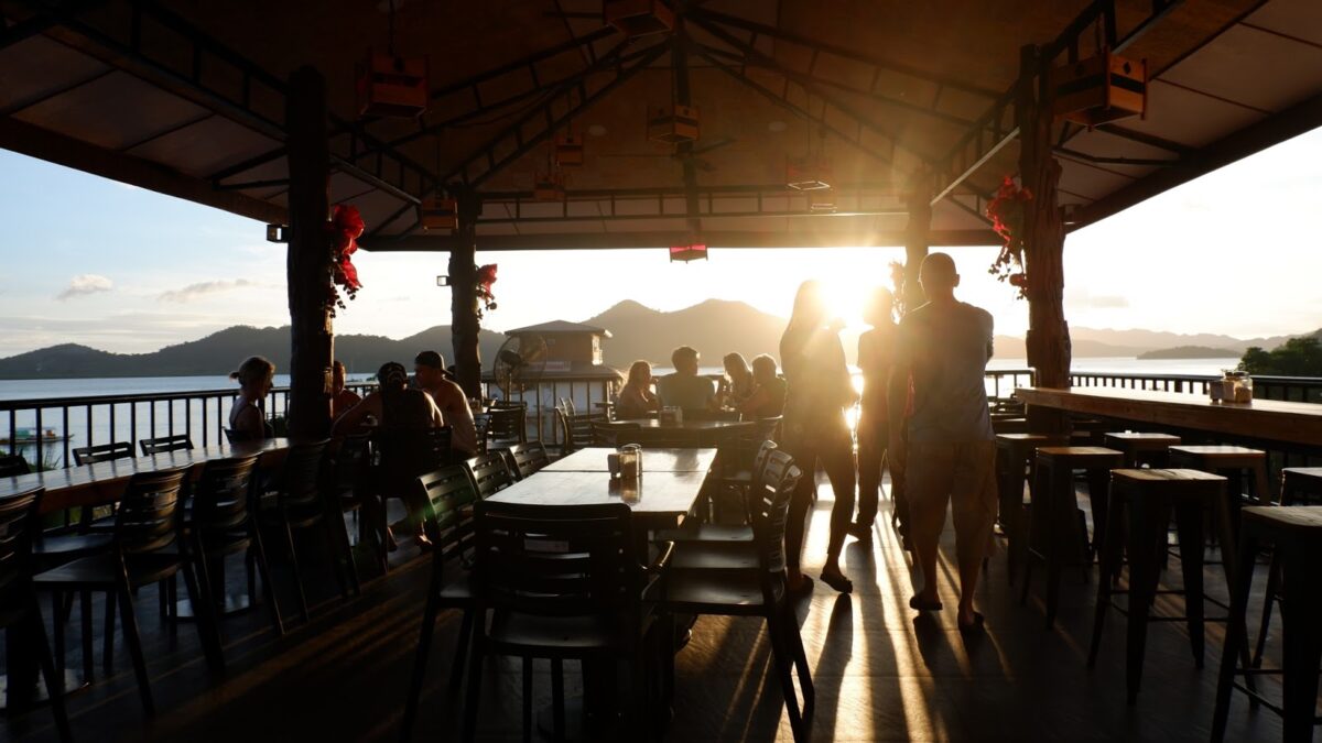 Waterfront Dining: Restaurants with a View in Coron